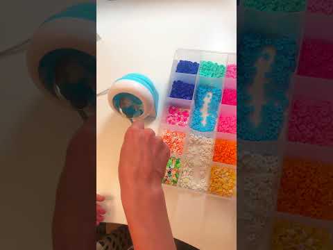 🤍🌊Make a Bracelet with me!! Best name becomes the name!!🌊🤍 Read desc for competition!!