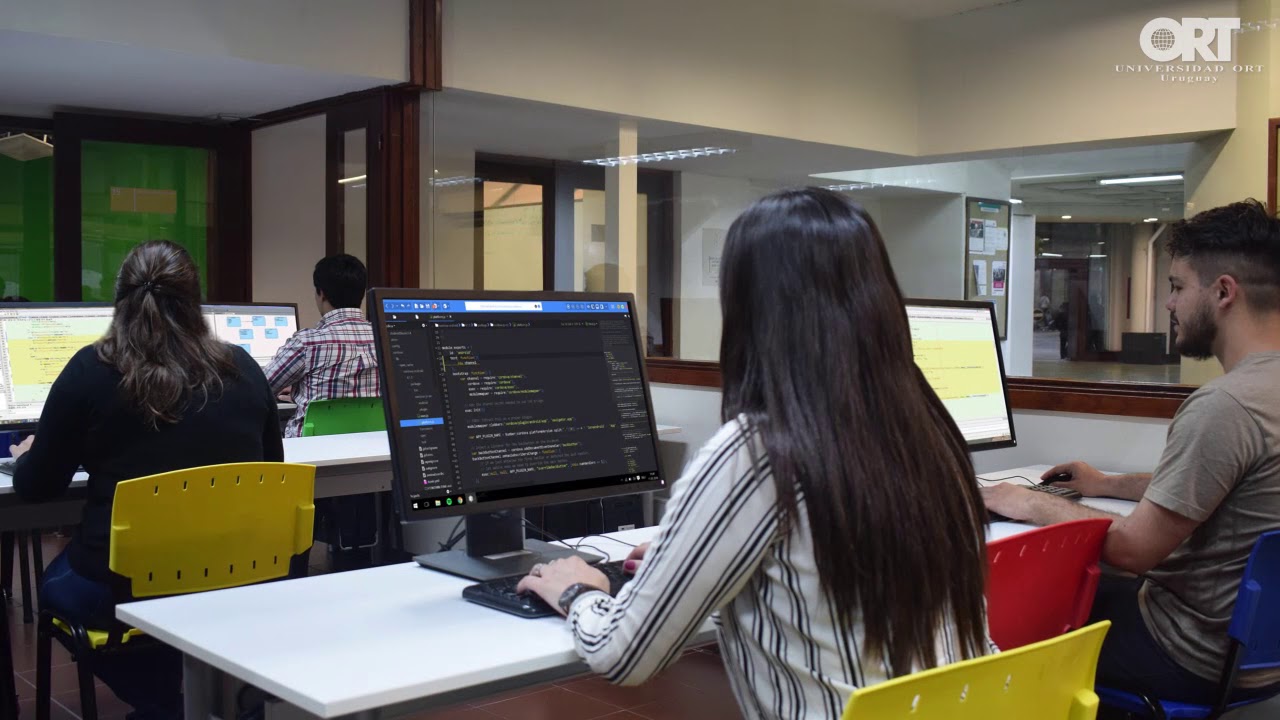 Programmer Analyst - Learn about the career