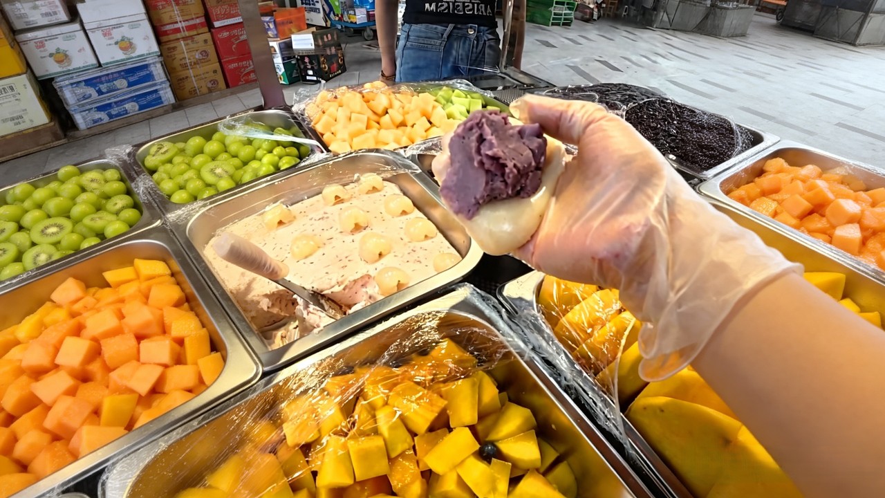 fresh and vibrant fruit mochi dessert.상큼하고 예쁜 과일 모찌.#satisfyingvideo #streetfood #delicious