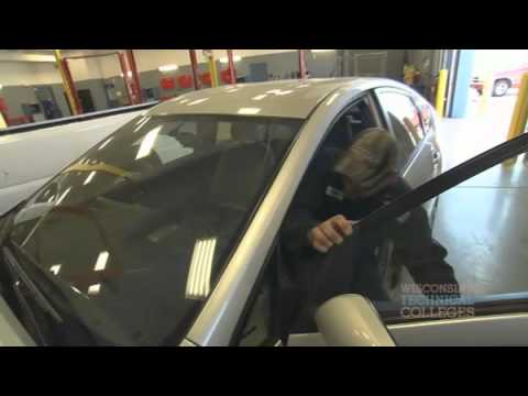 Automotive Technology Associate Degree Program | Gateway Technical College