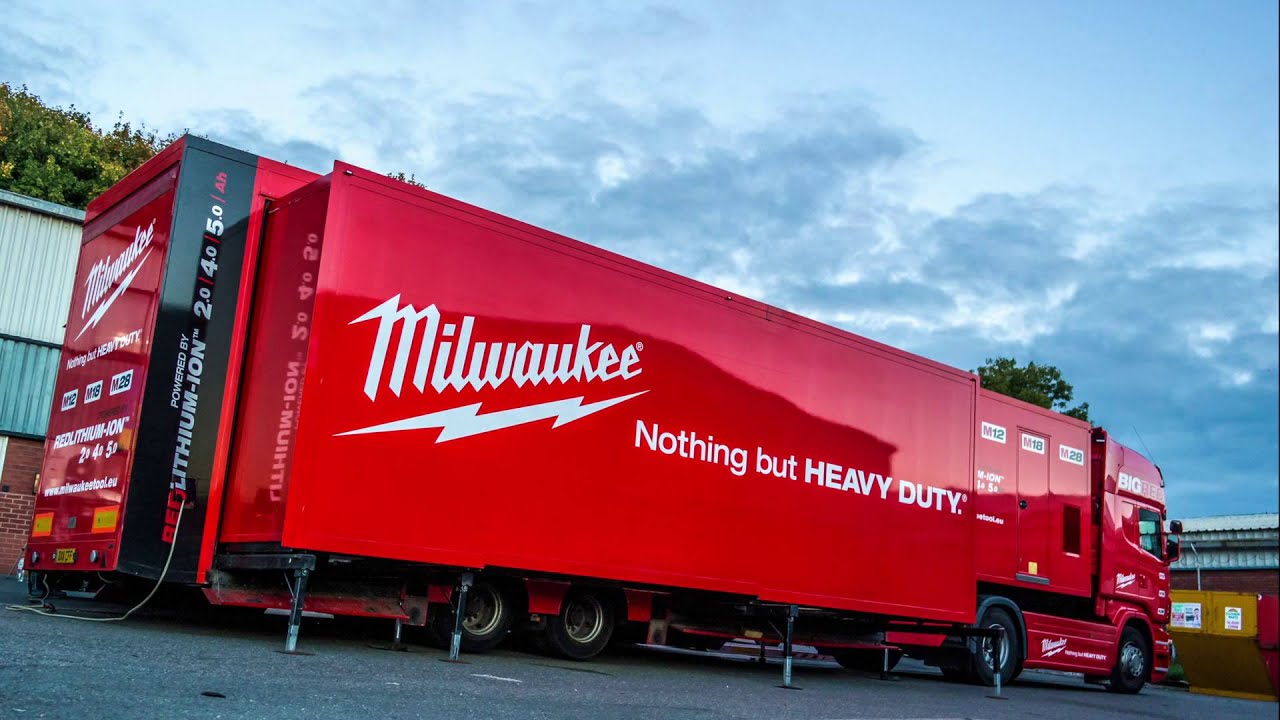 Milwaukee Roadshow, a Showplace Exhibition Trailer Setup.