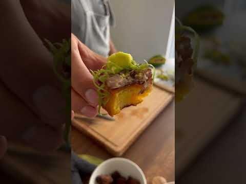 CRISPY POLENTA BITES WITH SUCCULENT PORK 🥩 #shorts #easyrecipe #avocado #polenta #pork #appetizer