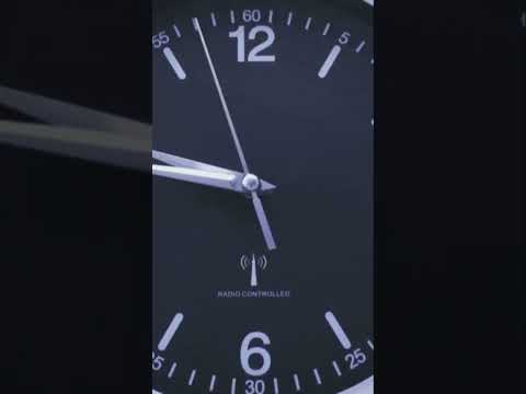Telling Time: Mastering Analog & Digital Clocks!