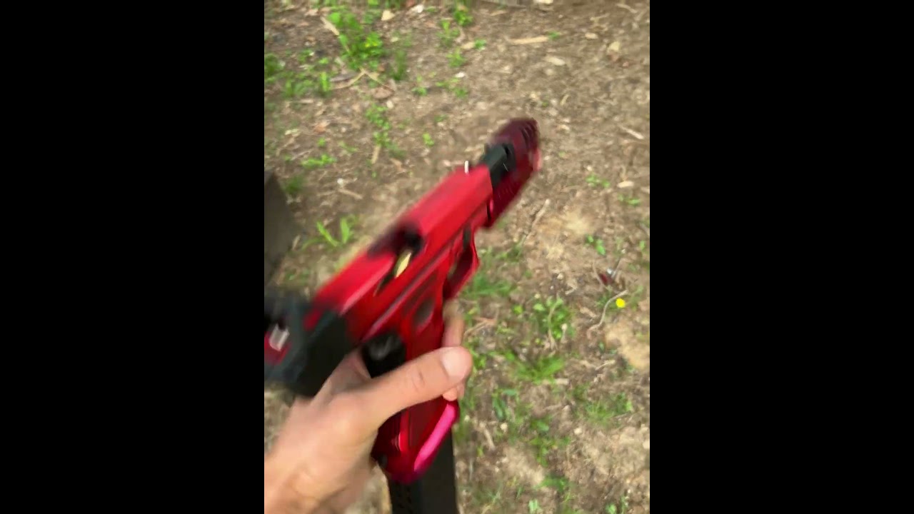 Cerakote red Glock 17 GEN 3 ￼ 9mm red gflex and ￼ additional bells and whistles