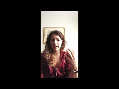 Learning BSL with one hand – Elisabeth Ward