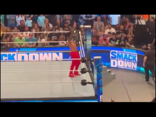 [WATCH] What Roman Reigns did when some fans booed him after WWE ...