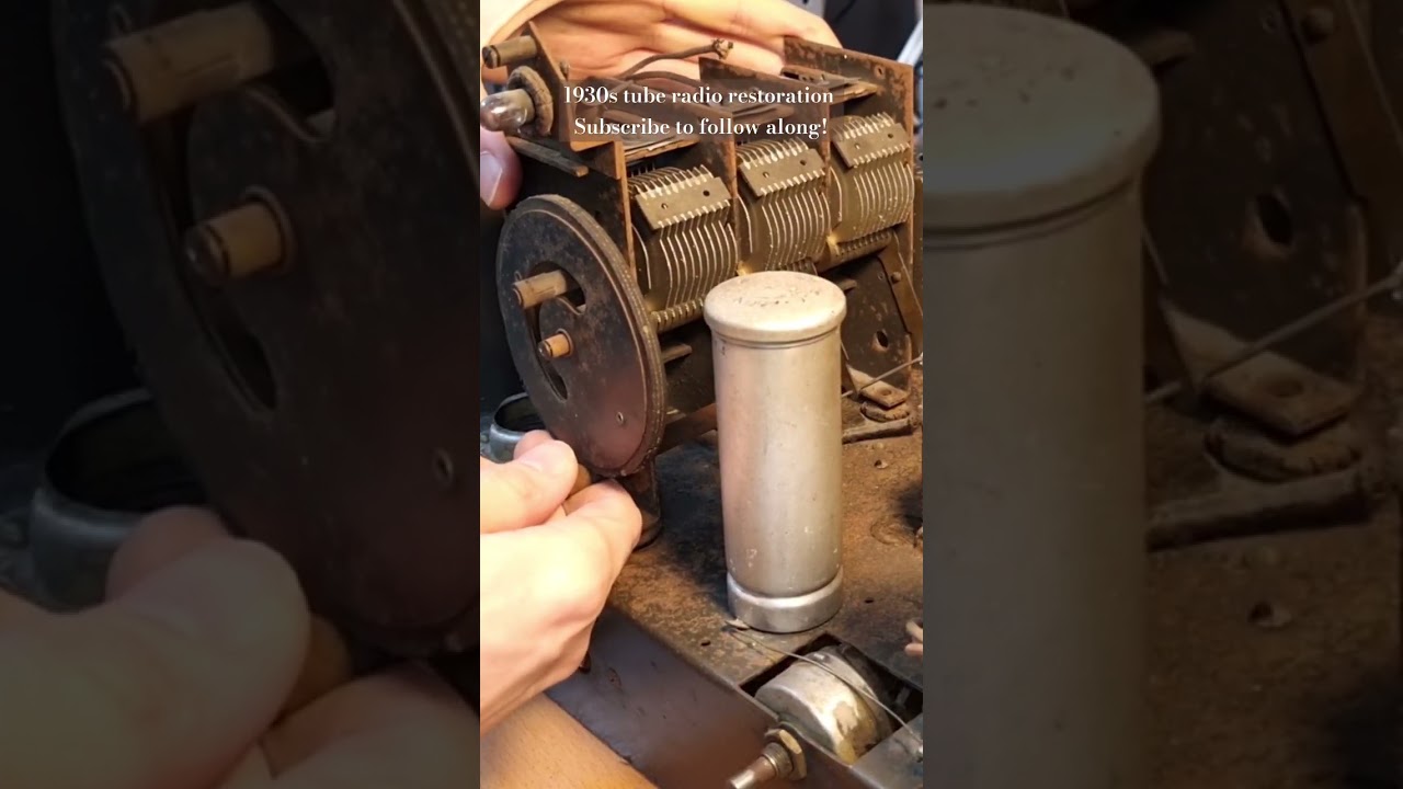 My current project: the complete restoration of this tube radio from the 1930s #vintage #tuberadio