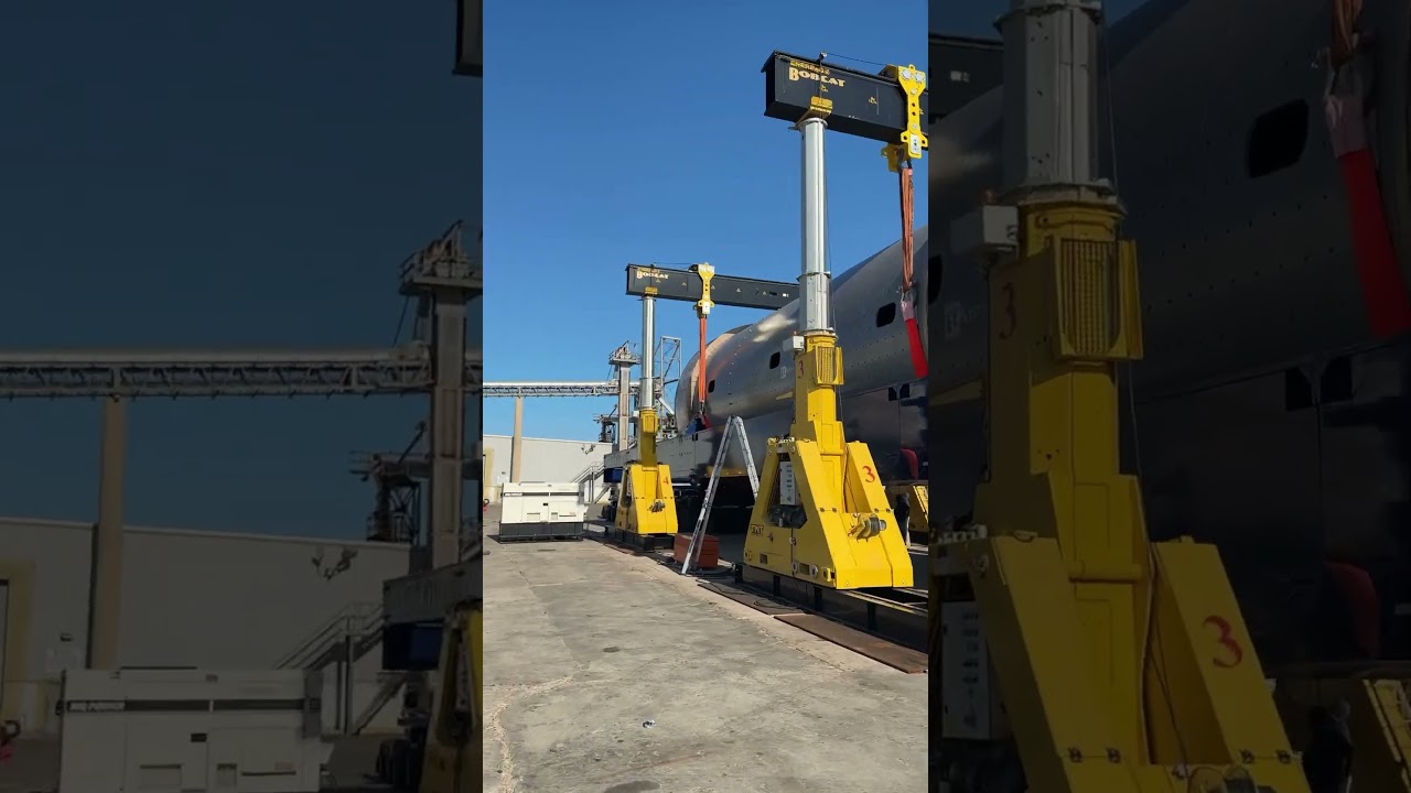Loading big foot.. #heavyhauler #trucking #superloads #subscribe