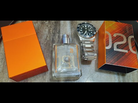 Escentric Molecules Escentric 02 Fragrance Review (2008)
