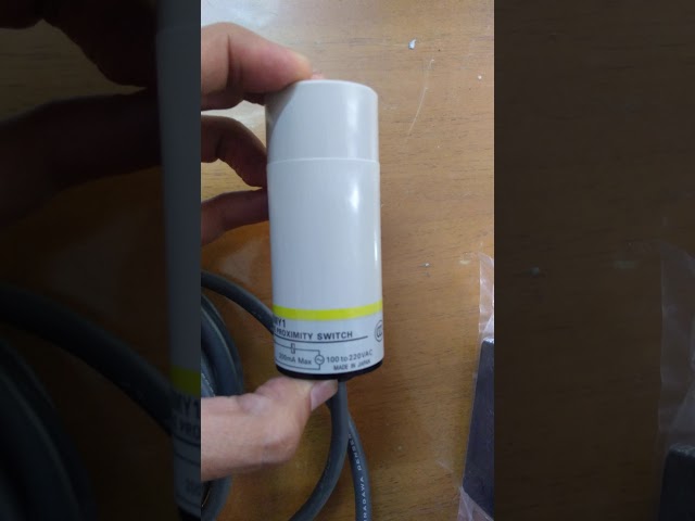 Capacitive Sensors. - Omron E2k Capacitive Sensor Trader - Wholesaler ...