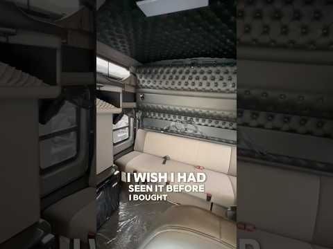 First time I see Kenworth W900 2025 interior with the large truck studio sleeper.