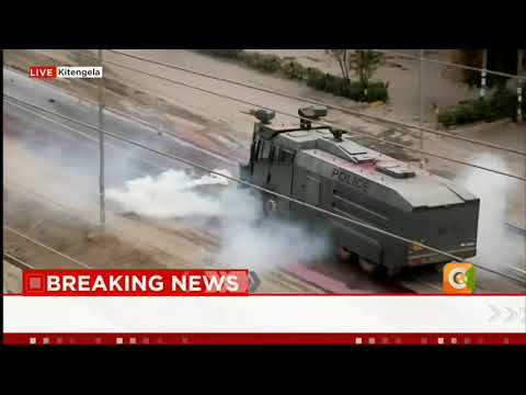 Police battle protesters in Nairobi CBD