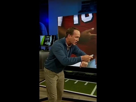 Peyton Manning Calling Plays is Next Level 🤯 #shorts