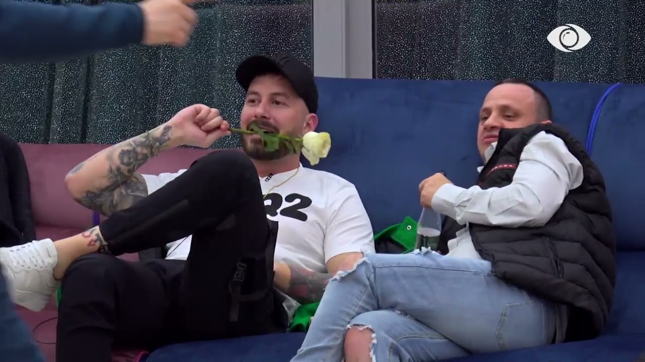 “Kanë folur për mua se më vijnë këmbët erë”/ Lisi i kërkon mendim ...