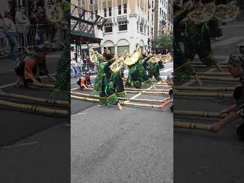 Filipino Folk Dance - SINGKIL! #filipino #philippines #nyc #nyhopper #folksong #dance
