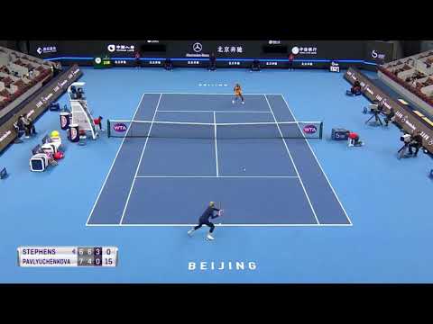 “That f**** b**** tried to hit me” - Sloane Stephens vs Pavlyuchenkova