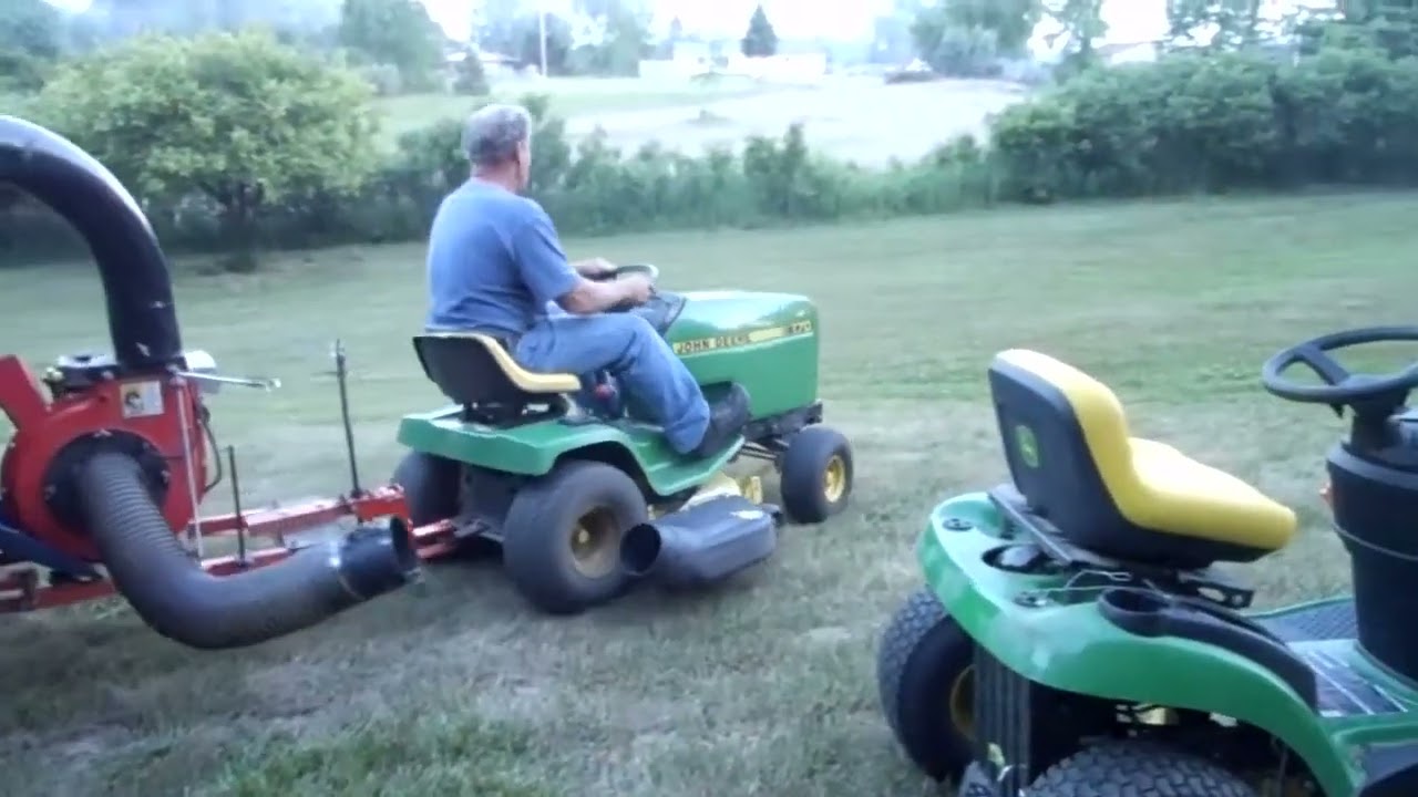 🌿 John Deere 170 Lawn Tractor – Reliable Mowing Power! 🚜