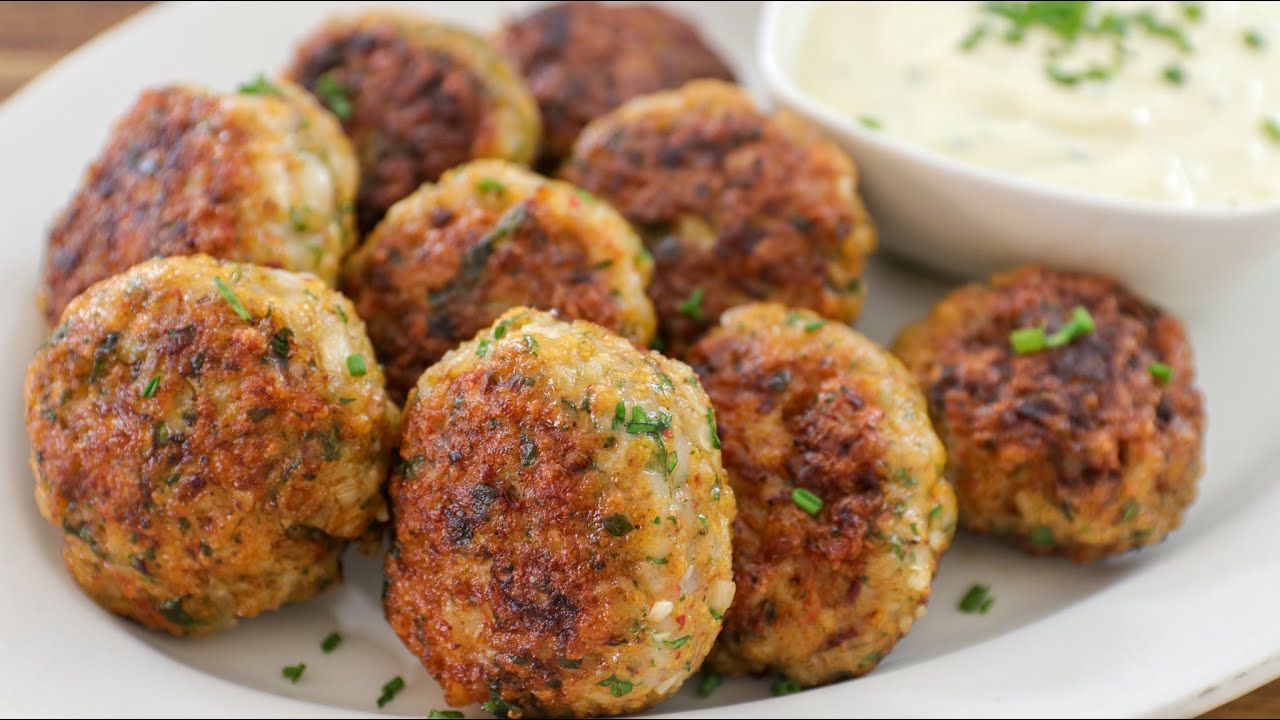 Easy Shrimp Cakes Recipe - The Cooking Foodie