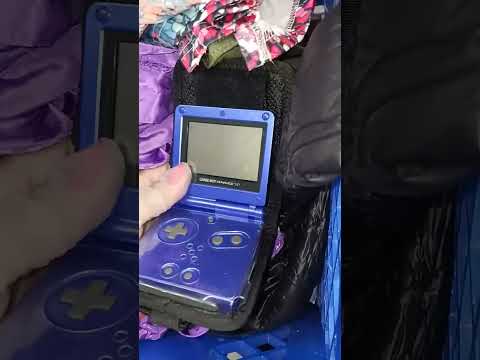 GAME BOY ADVANCE @THE GOODWILL BINS!!! #goodwill #bins #ebay