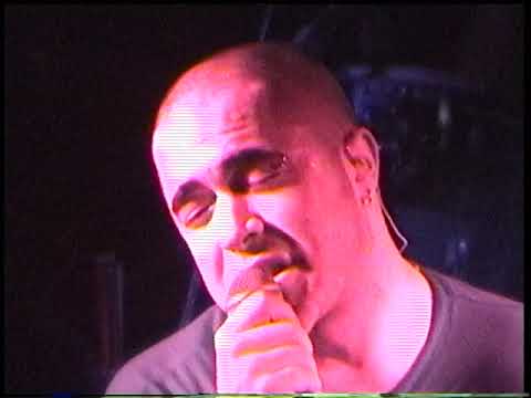 Staind - (Chameleon Club) Lancaster,Pa 1.15.00 (Complete Show)