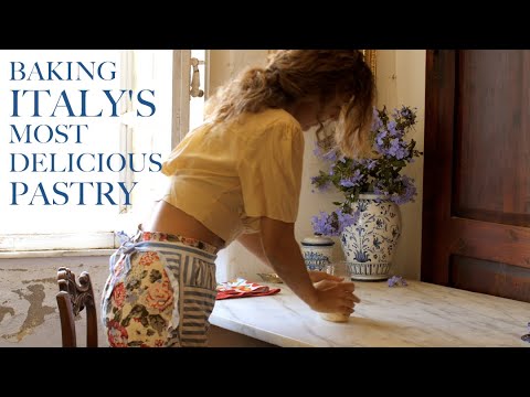 BAKING ITALY'S MOST DELICIOUS PASTRY: LA SFOGLIATELLA (ITALIAN SUBTITLES)