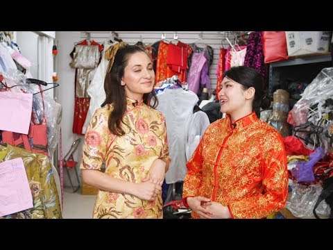 City Searchers | Trying on Qipaos