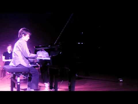 Youth in action : Arnoud Hallemans plays Bach , (1080p HD) Conservatory Hasselt "Pianotune 2011"