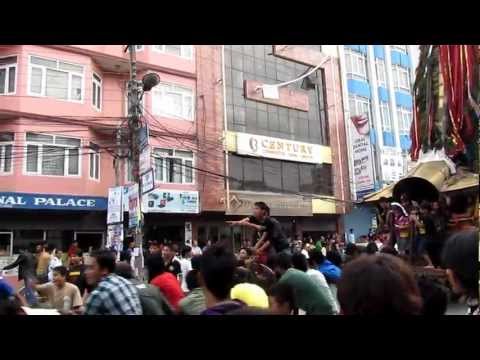 Rato Machhendranath -tower being pulled in Jawalakhel