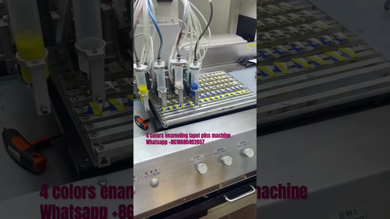 4 colors intelligence automatic enamel machine : Lapel pins painting process in factory