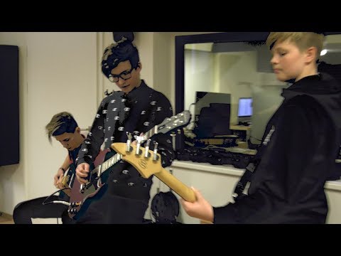 The Boys Are Back in Town (rehearsal)