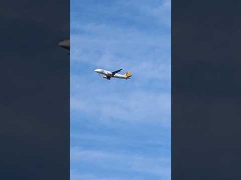 Lift Airlines flight from Johannesburg to Cape Town #planespotting #aviation #lift #viral #shorts