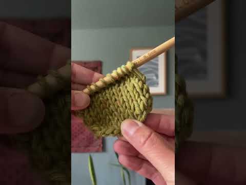 The bigger the needles🧶the looser the knit 🙌🏽 if you knit tightly try a bigger size #learntoknit