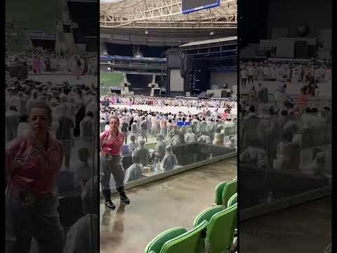 Chris Brown LIVE in Brazil, Allianz Parque | Fans Wait in the Rain to witness the show@ChrisBrownTV
