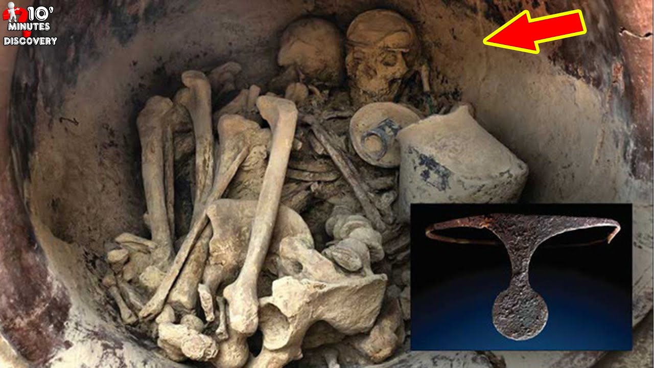 Opening 3,700-Year-Old Coffin, Archaeologists Shocked by Huge Treasure of Ancient Power Couple