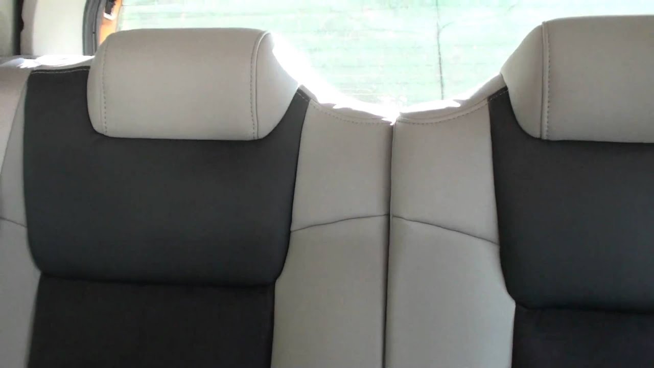 2011 Jeep Commander - Interior