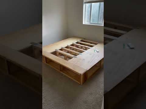 Platform bed with storage #diy #bedroom #room #bed