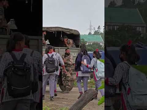 Sikh regiment having fun🥰 with Manipur people ( North East India). please subscribe