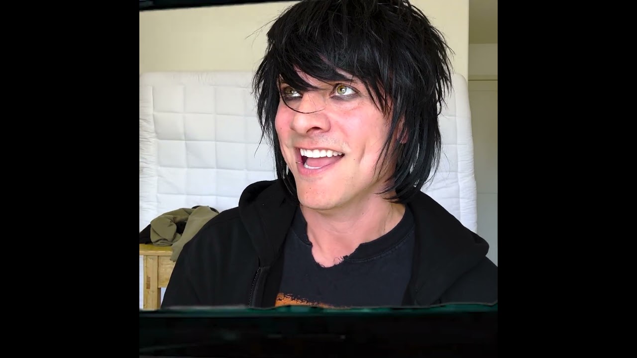 Proud dad 🖤 #emosnotdead