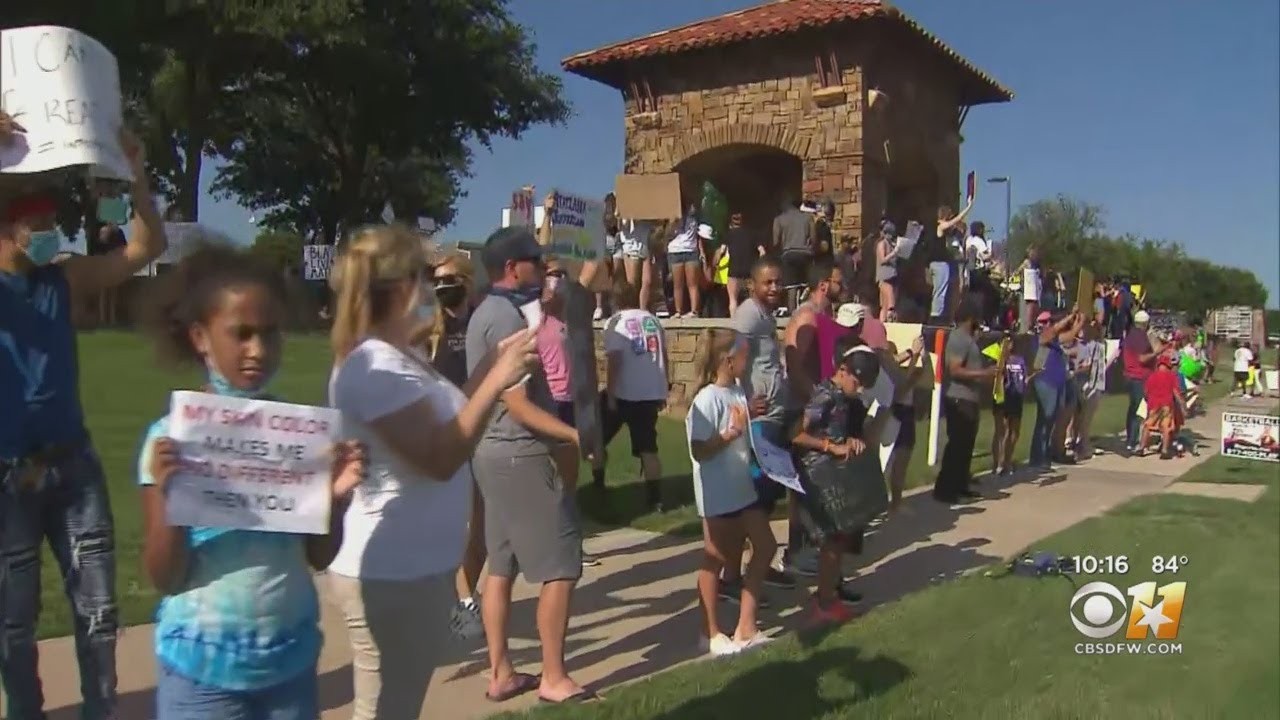 Peaceful Protest Organized By Kids In Fort Worth