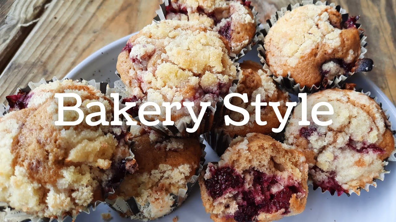 Bakery Style Blackberry Muffins