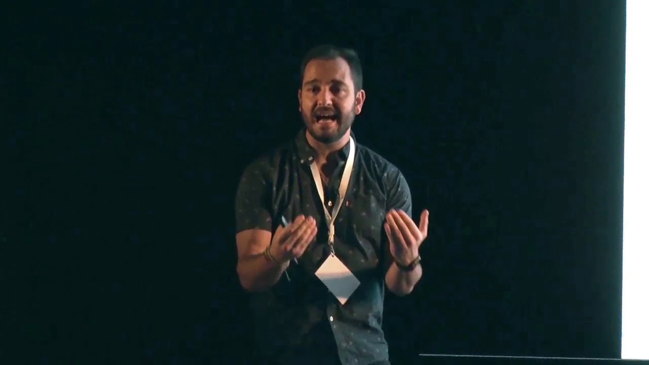 La receta para sanar la sociedad | Lucas Malaisi | TEDxJustinianoPosse