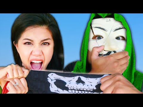 PZ9 FACE REVEAL UNMASKING Finds Clue Under Beard! Extreme Hide and Seek ...