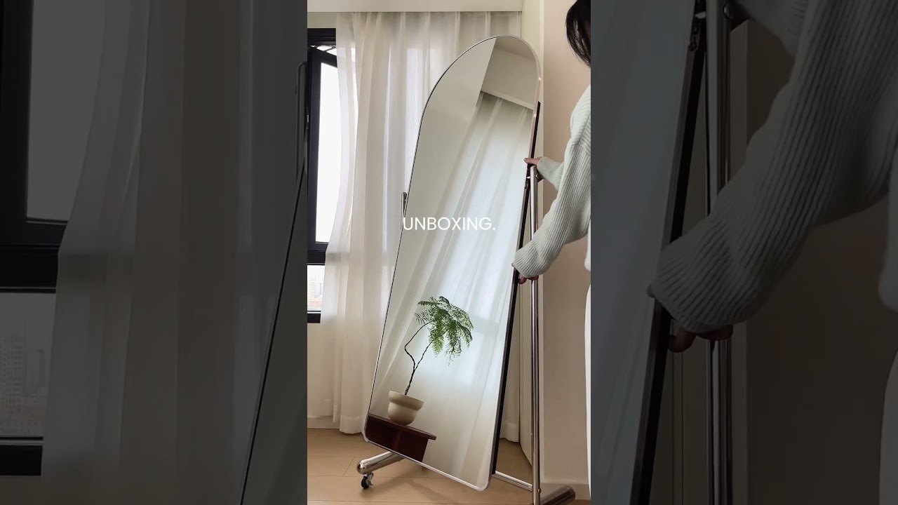Melodieux | Adjustable Dressing Mirror