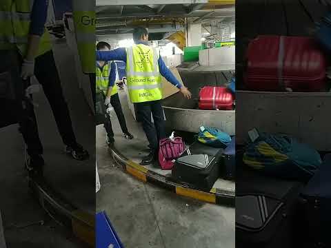 Baggage belt ll departure baggage ll flight departure baggage ll indigo airlines ll trending shorts