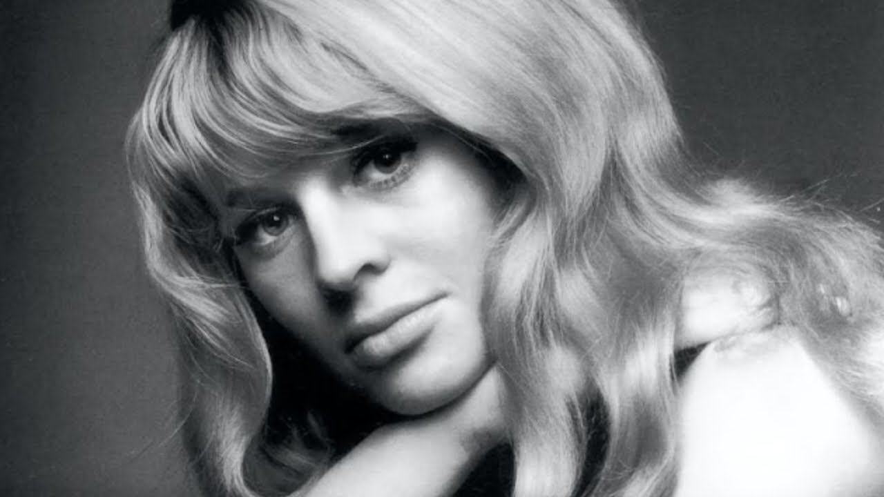 13 Sexy Photos of Julie Christie