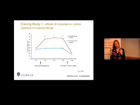 How does consumer perception about low calorie sweeteners affect food behaviour and energy intake?