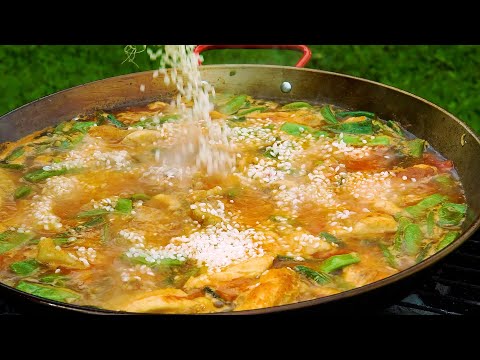 Paella on the Grill - How to Make Paella on the Charcoal Grill - Spanish Chicken Paella Grill Recipe