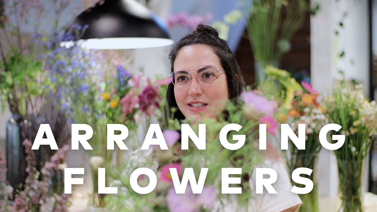 Floral arranging mechanics for a shallow bowl