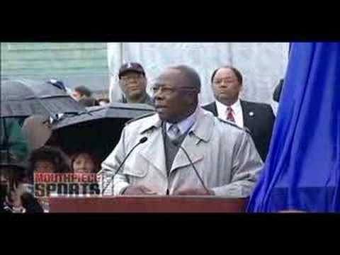 Ernie Banks at Harry Caray's Tavern-Part 2
