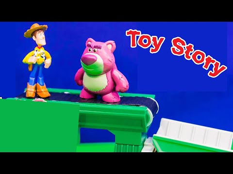 Unboxing the Toy Story Junkyard Escape Playset with Woody